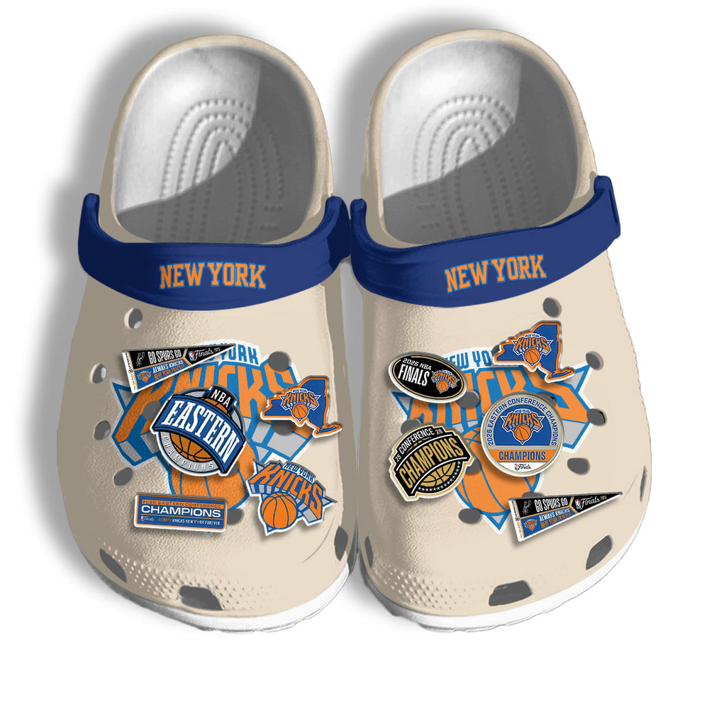 New York Knicks 2026 NBA Finals Clogs Cream - Charms Gift Set – Digigearus